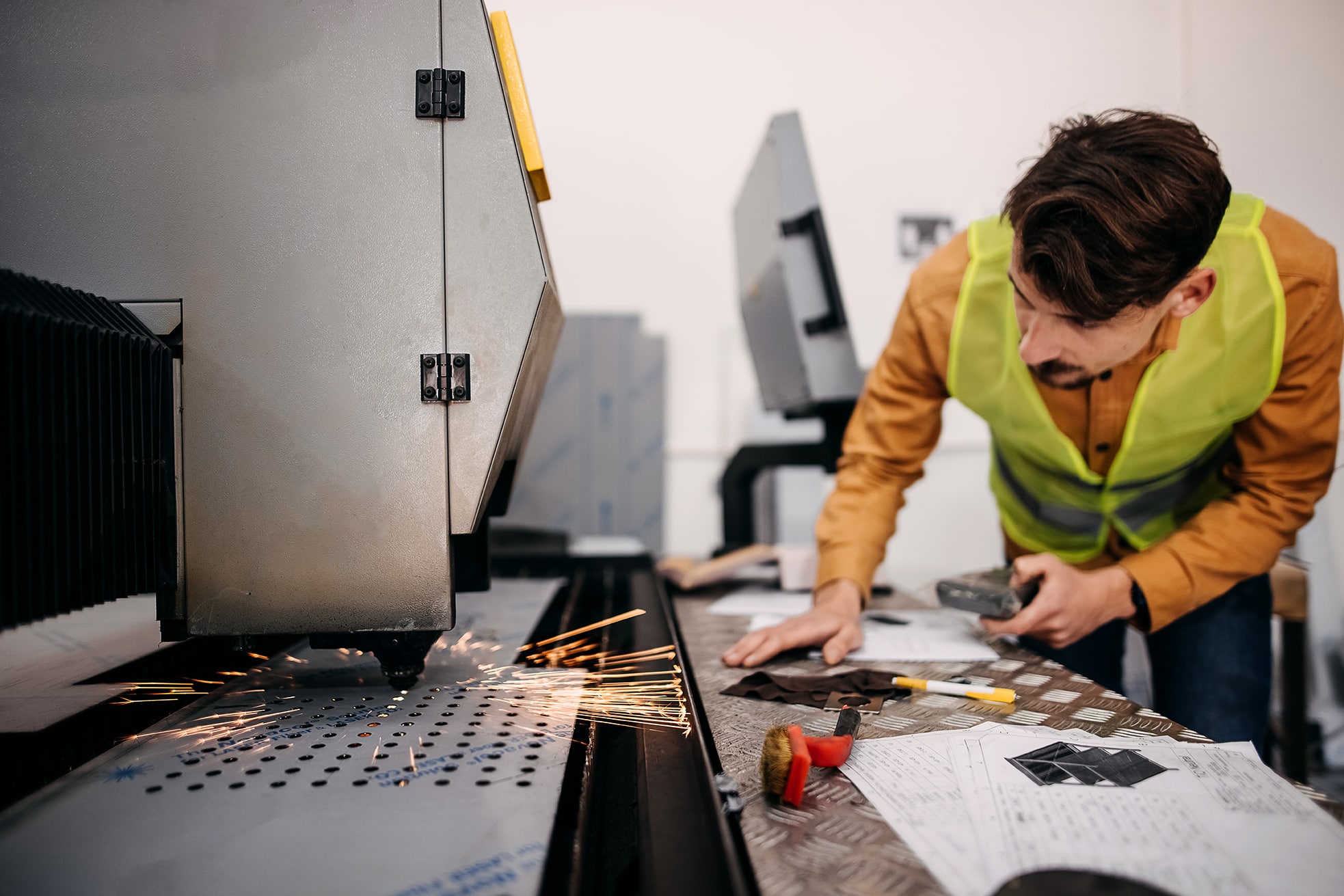 Steel Plate Thickness Measurement | Linear X-ray Detectors